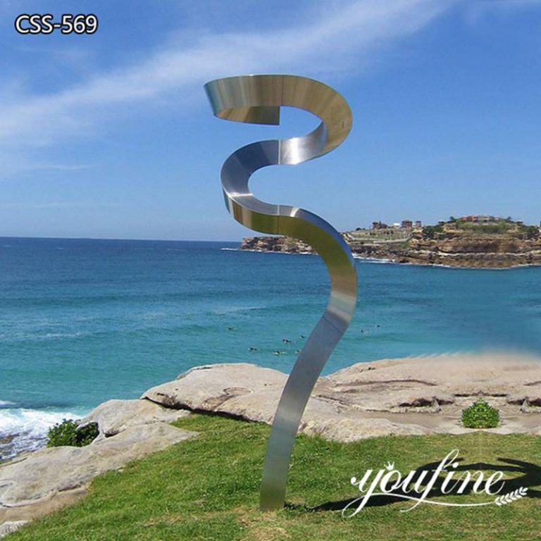 Stainless Steel Garden Sculpture Contemporary Abstract Decor for Sale