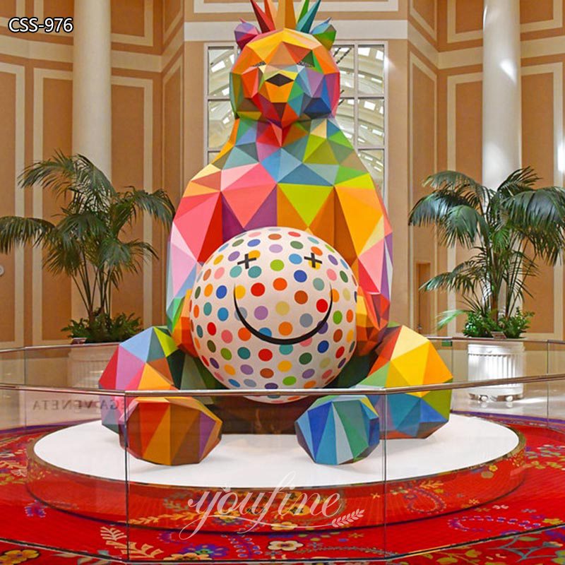 Modern Bear Sculpture - The Perfect Addition to Your Space