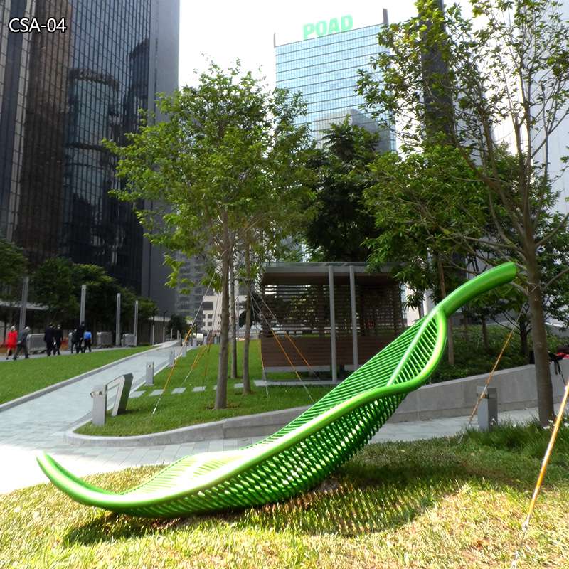 Green Metal Garden Leaf Sculptures for Outdoor - YouFine