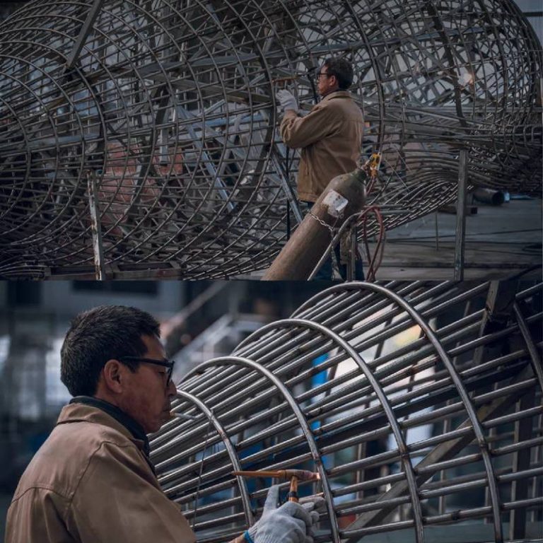 8 Most Popular Stainless Steel Monument Sculptures Around the World