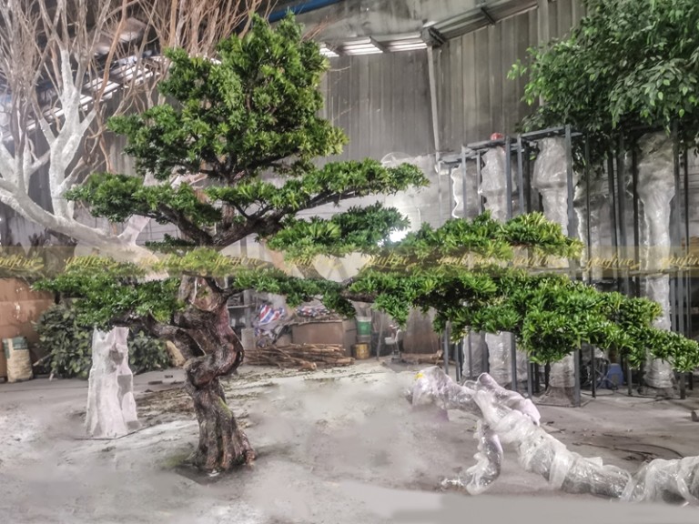 Realistic Fiberglass Artificial Tree Sculptures
