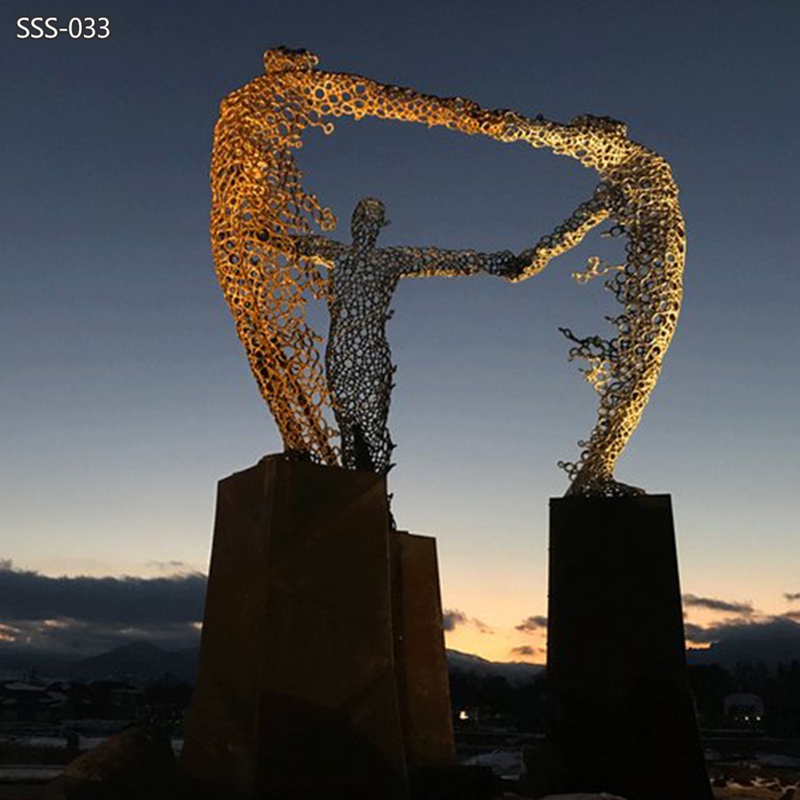 Stainless Steel Large Figure Wire Mesh Sculpture SSS-033