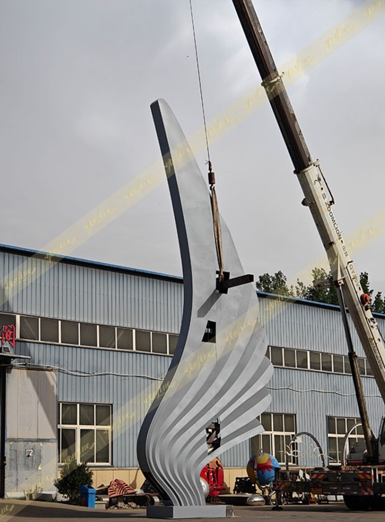 Stainless Steel Futuristic Giant Wing Sculpture GSS-046