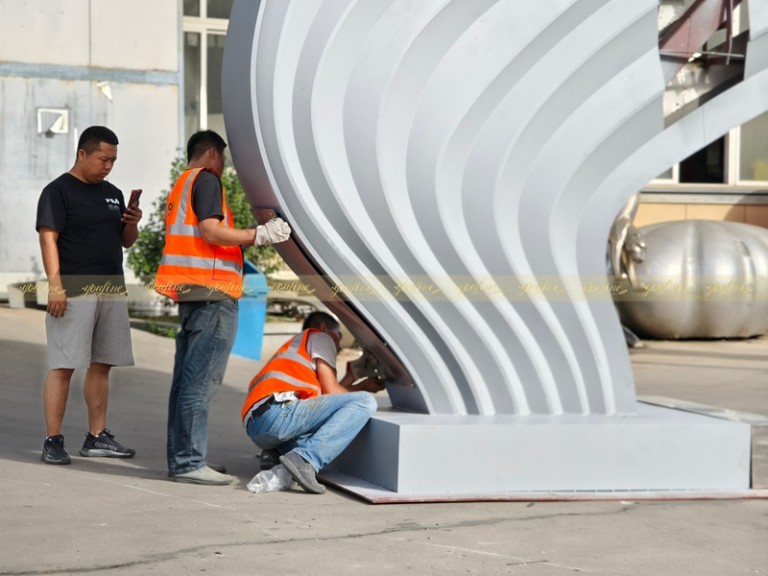 Stainless Steel Futuristic Giant Wing Sculpture GSS-046
