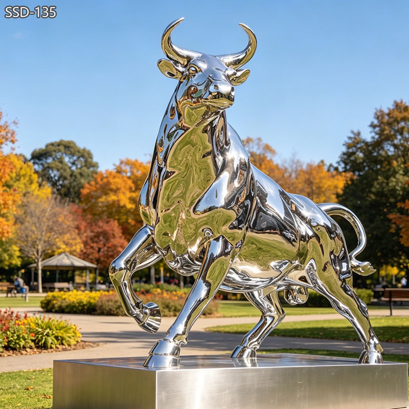 Mirror-polished Bull Sculpture
